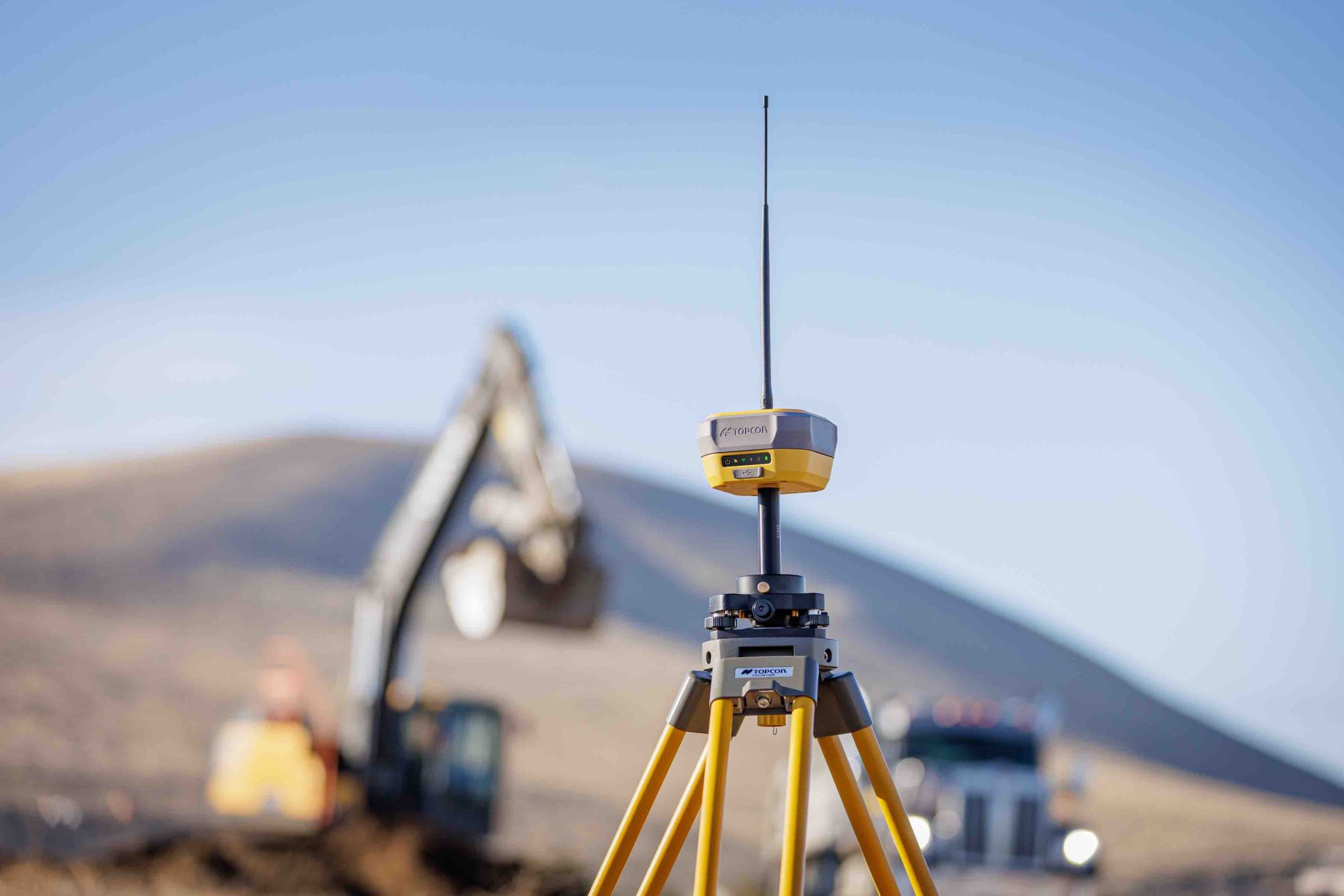 Topcon Introduces the New HiPer XR GNSS Receiver for Increased Accuracy ...